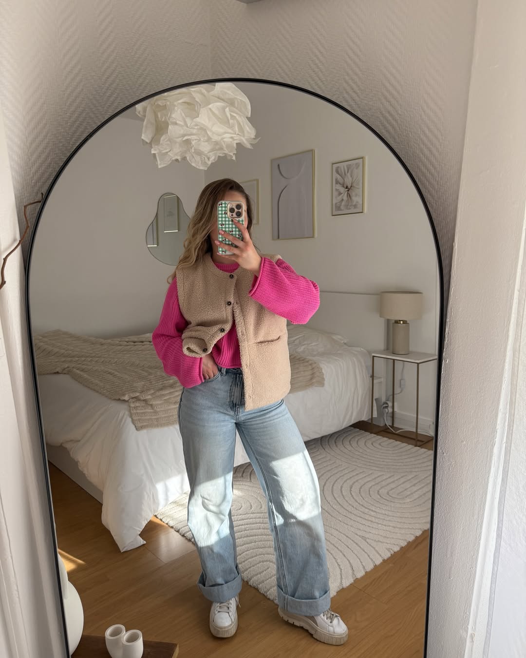 19 Spring Sneaker Outfits That Feel Fresh